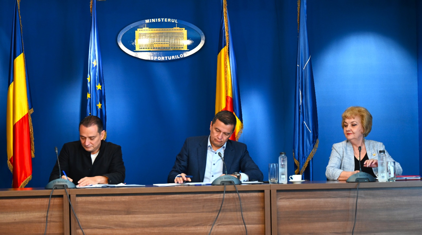 Proiectanții și constructorii interesați să lucreze la extinderea ...