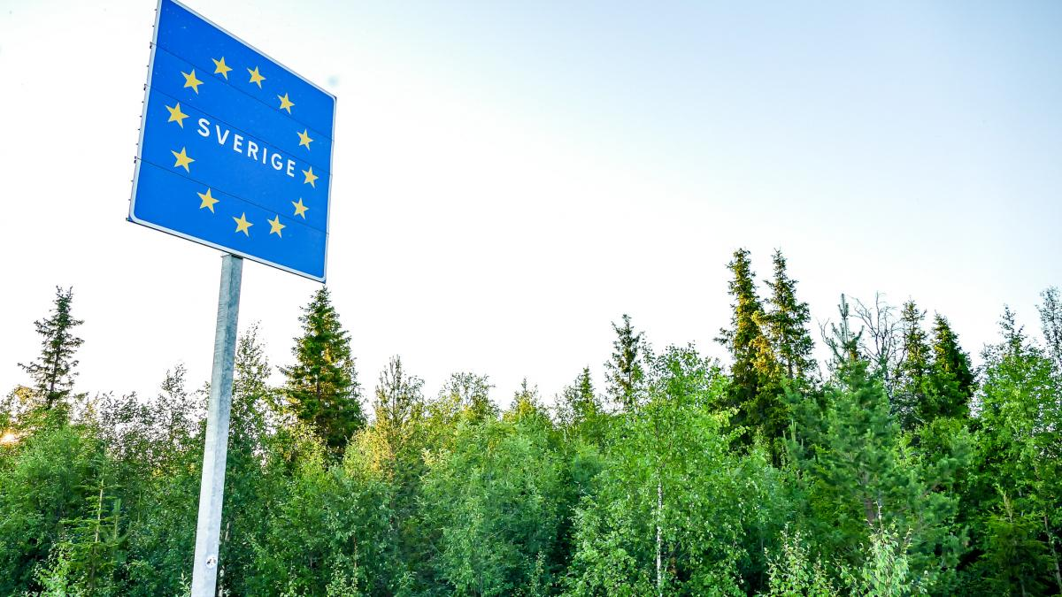 Suedia suspendă spațiul Schengen până la toamnă. Alertă MAE pentru ...