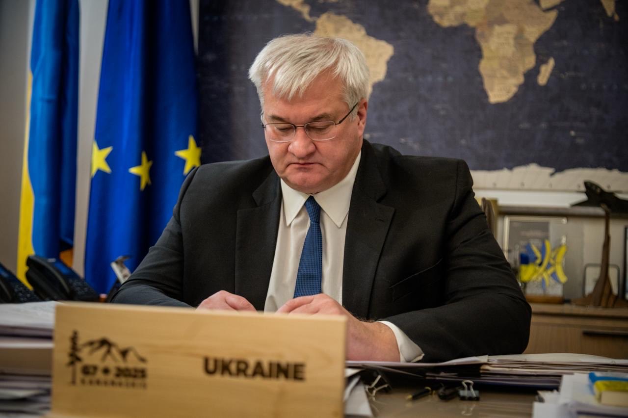 Ucraina și Rusia vor semna documente separate cu SUA, fără UE. Zelenski ...